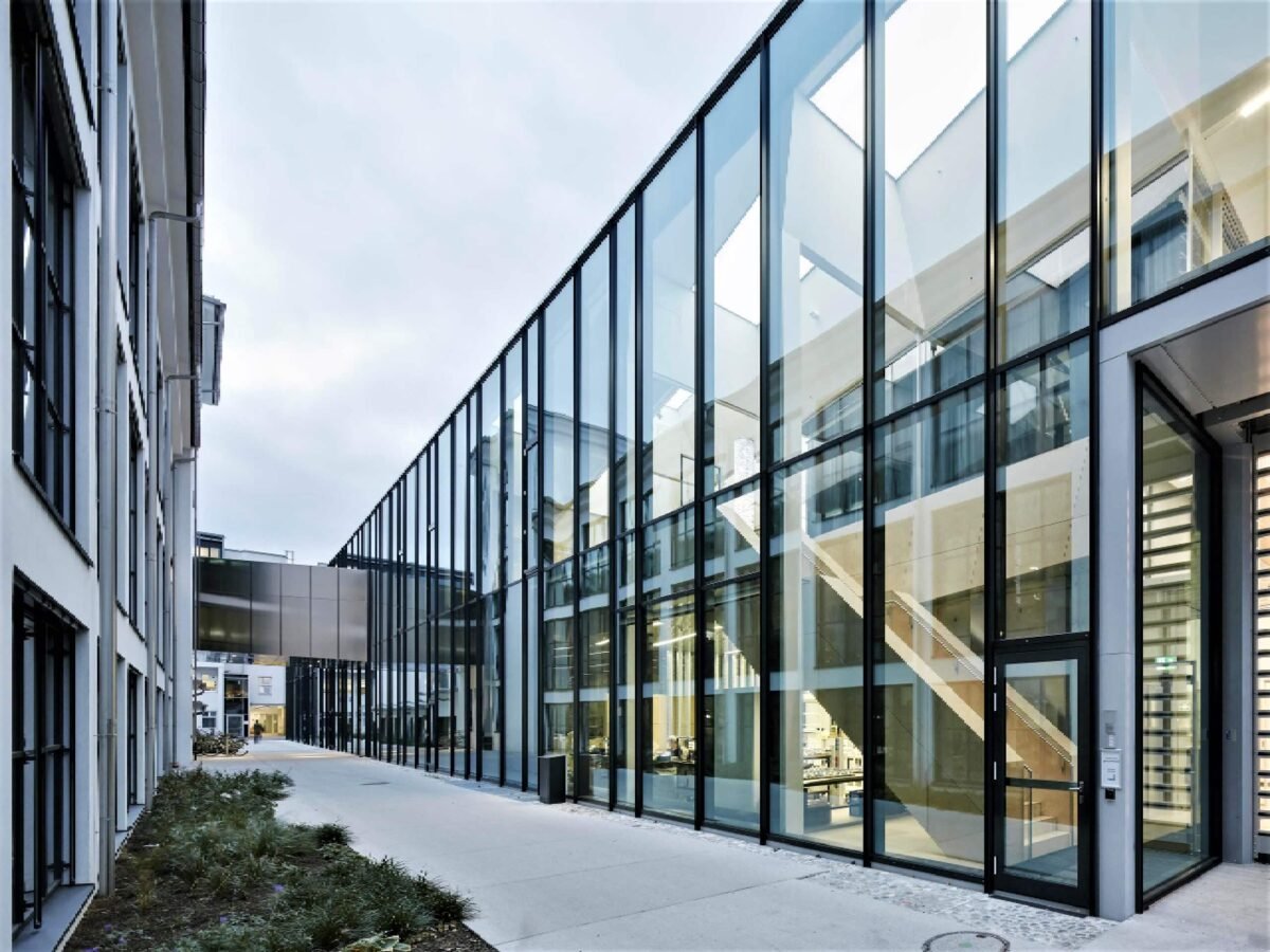 Understand requirement of Curtain Wall installation in Yorkshire